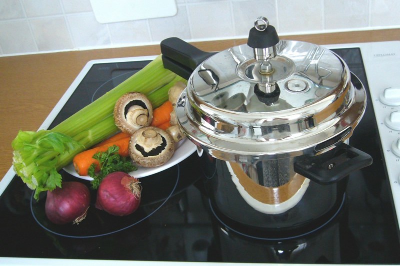 Best Pressure Cookers Reviewed & Rated for Quality - TheGearHunt