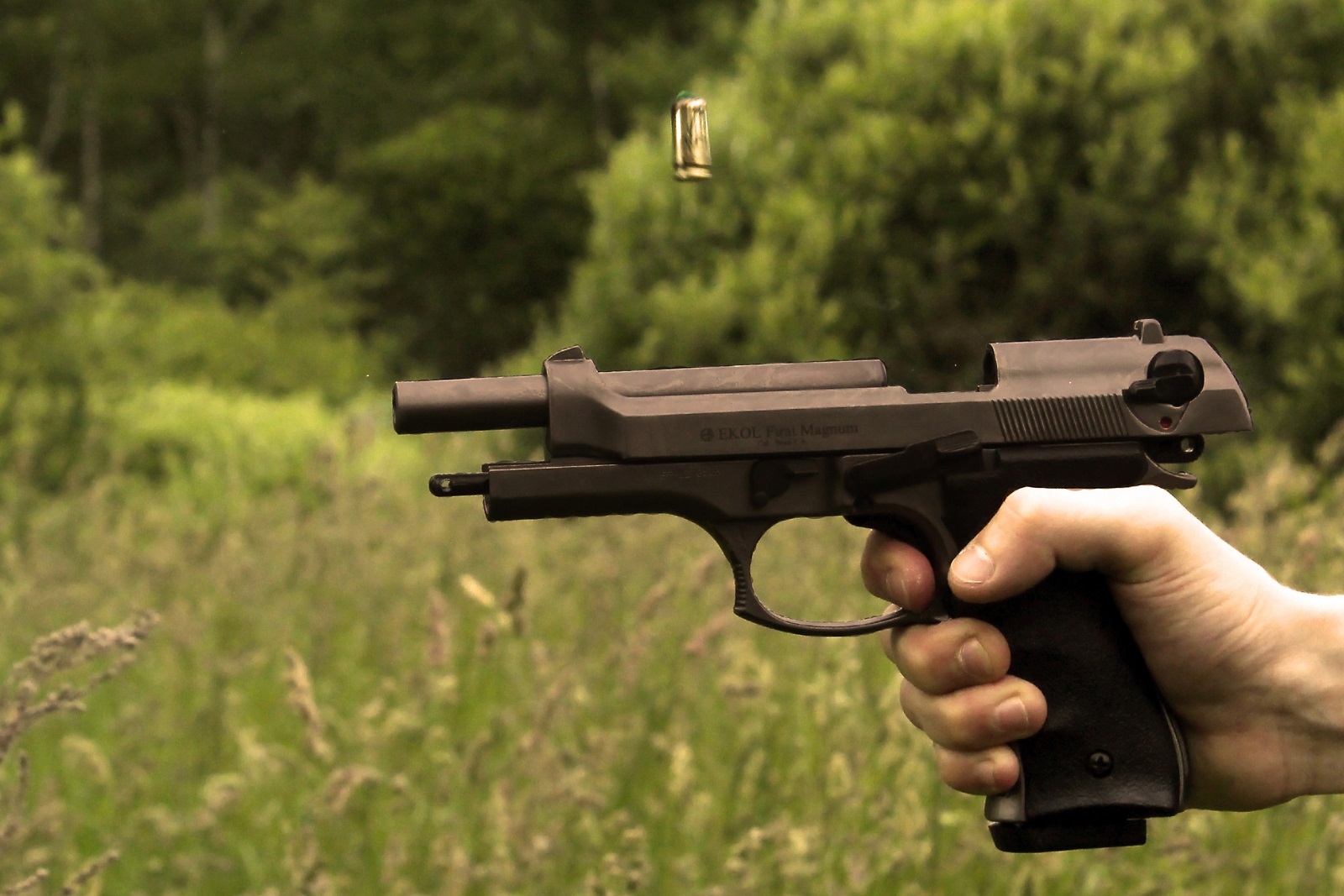 11 Best .40 Caliber Pistols Reviewed in 2020 | TheGearHunt