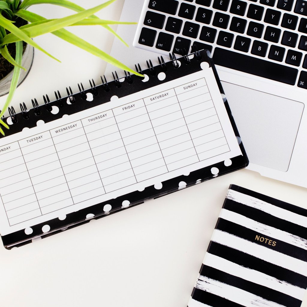 sleep-101-how-to-set-and-stick-to-a-sleep-schedule-thegearhunt